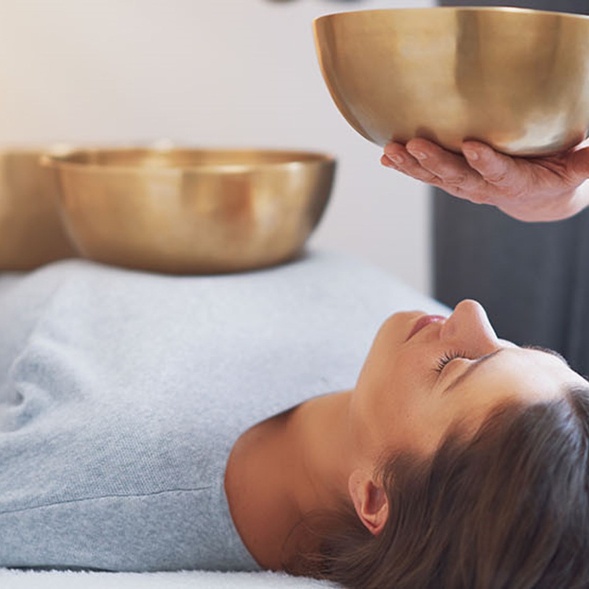 Klangschalentherapie: So funktioniert Soundbowling