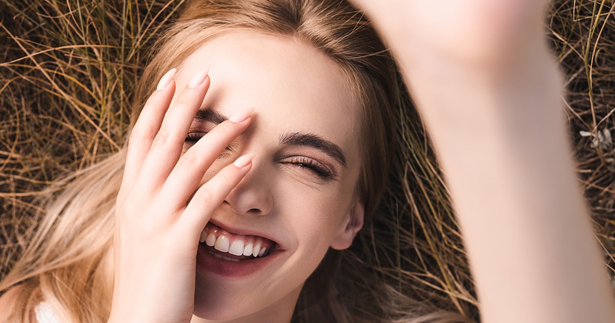 Kaputte Haare: Diese 8 Pflegetipps helfen nach dem Urlaub